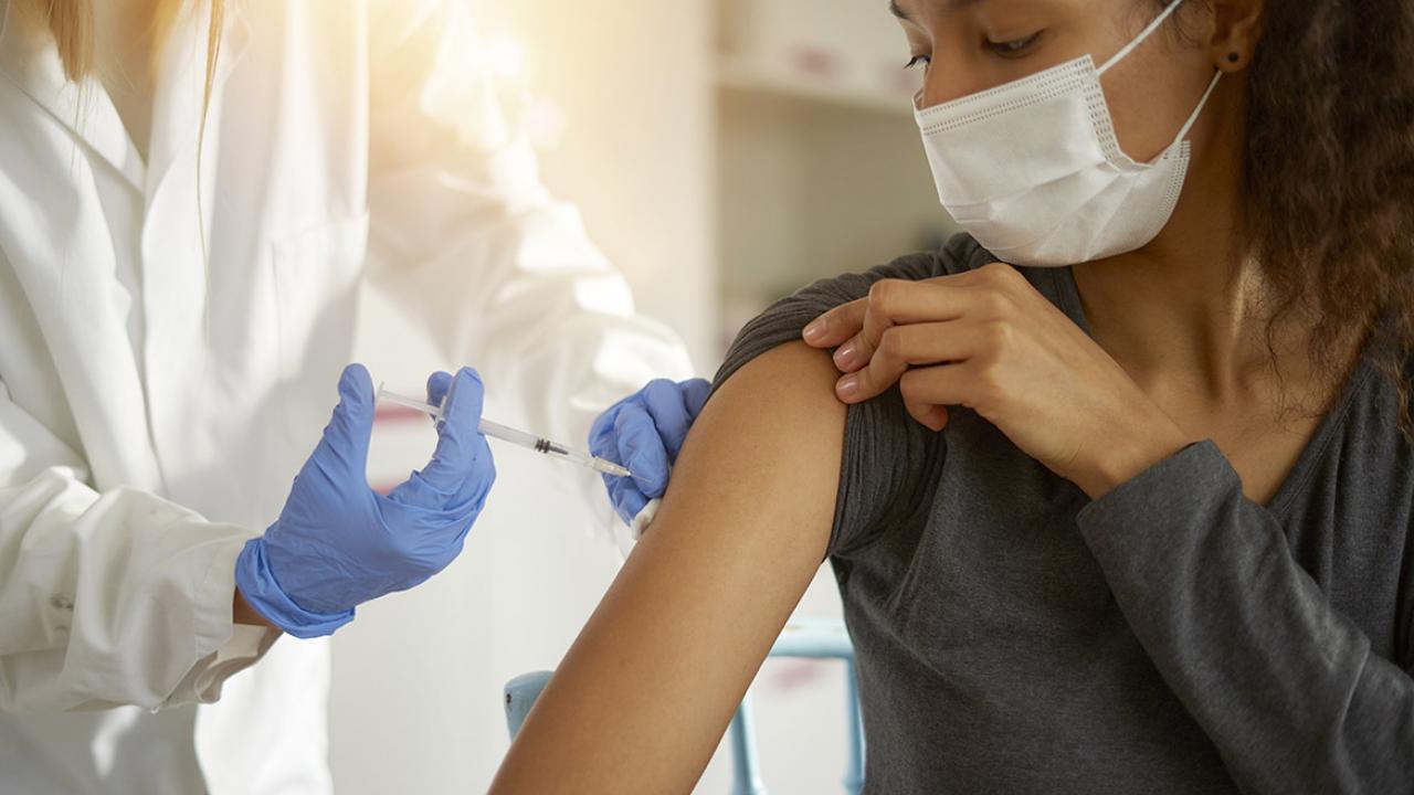 Essential tips from physicians on COVID-19 vaccines | American Medical ...