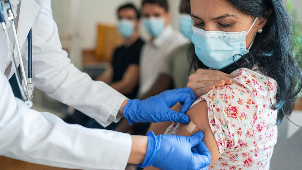What doctors want patients to know about COVID-19 vaccine boosters ...