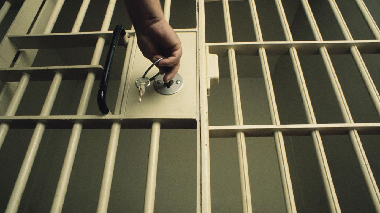 What to do when incarcerated patients need surgery | American Medical ...