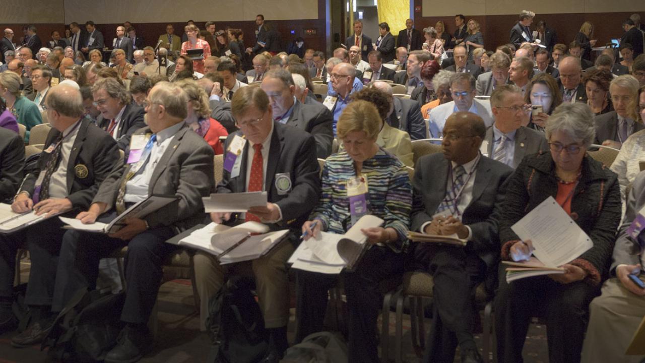 AMA backs comprehensive approach targeting sugary drinks | American ...